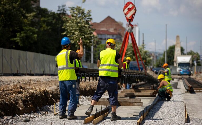 A Closer Look At General Labor Job Duties And Responsibilities ...